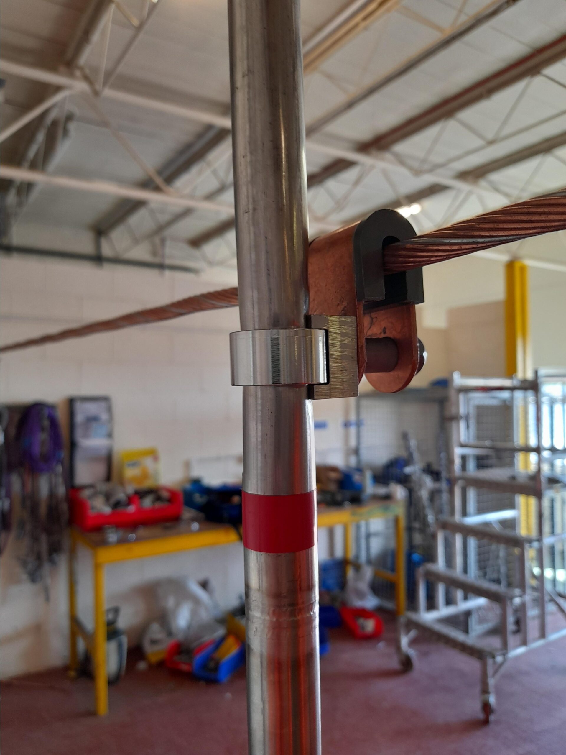 Neutral Sections - Train-Rail Infrastructure Solutions (T-RIS)